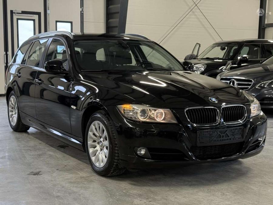 Melns BMW 318 2011 Marijampole, ar dzinēja tilpumu 2.00 L un nobraukumu 236 tūkst. km par 5999 €, foto 1 vietnē AUTOMOTO.COM.LV