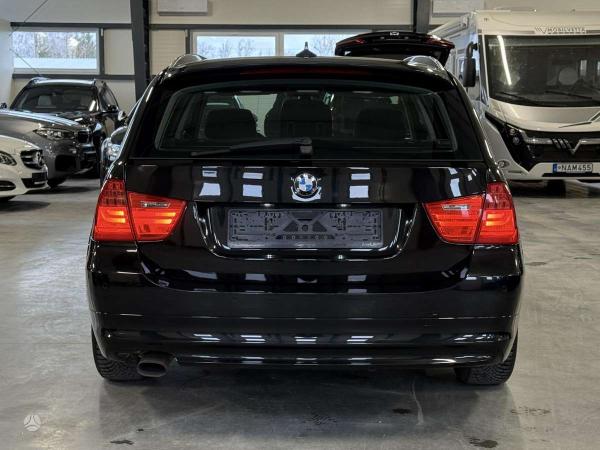 Black BMW 318 2011 in Marijampole, with an engine capacity of 2.00 L and mileage of 236 thousand km for 5999 €, photo 7 on AUTOMOTO.COM.LV