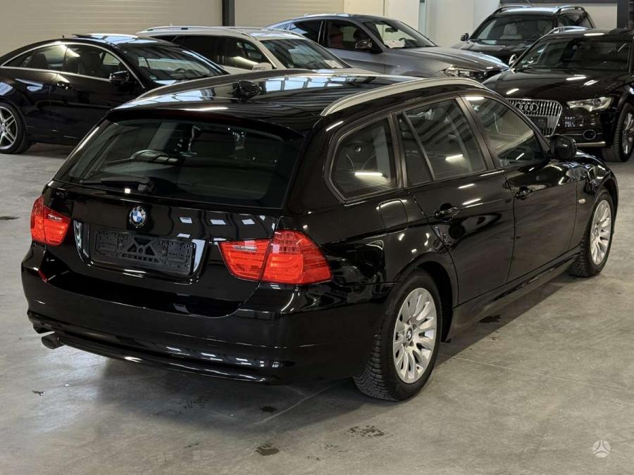Melns BMW 318 2011 Marijampole, ar dzinēja tilpumu 2.00 L un nobraukumu 236 tūkst. km par 5999 €, foto 12 vietnē AUTOMOTO.COM.LV