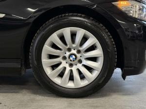 Melns BMW 318 2011 Marijampole, ar dzinēja tilpumu 2.00 L un nobraukumu 236 tūkst. km par 5999 €, foto 34 vietnē AUTOMOTO.COM.LV