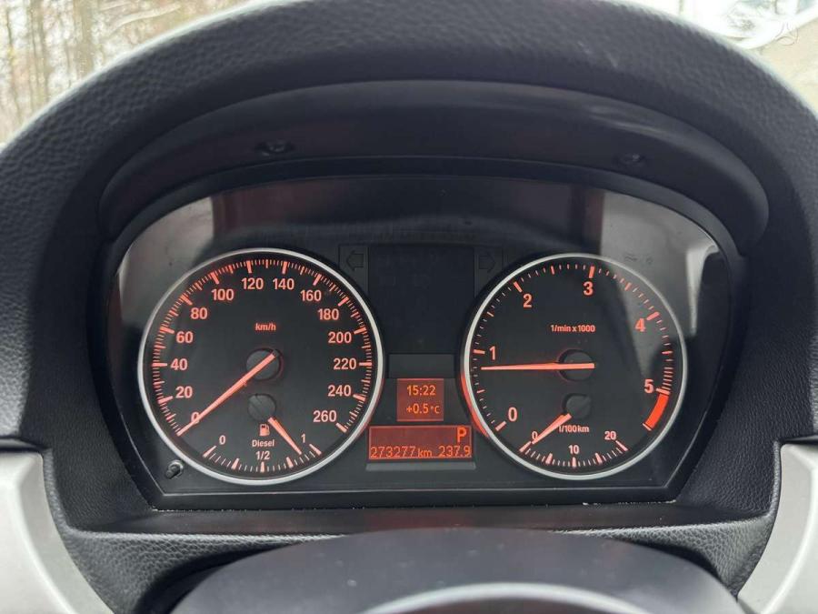 Black BMW 318 2011 in Panevezys, with an engine capacity of 2.00 L and mileage of 274 thousand km for 5100 €, photo 14 on AUTOMOTO.COM.LV