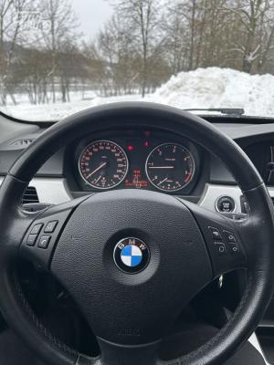 Melns BMW 318 2011 Kauņa, ar dzinēja tilpumu 2.00 L un nobraukumu 290 tūkst. km par 2800 €, foto 16 vietnē AUTOMOTO.COM.LV