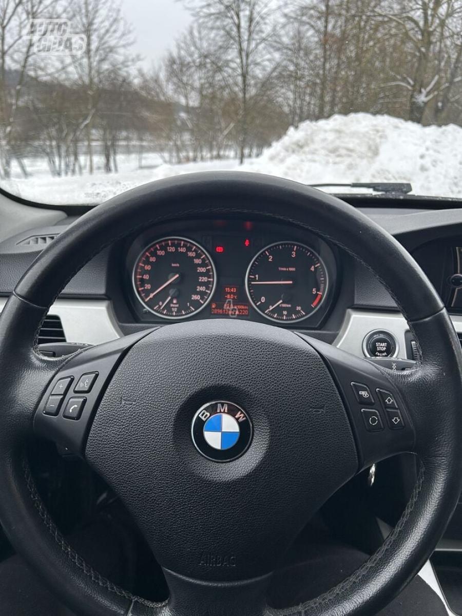 Melns BMW 318 2011 Kauņa, ar dzinēja tilpumu 2.00 L un nobraukumu 290 tūkst. km par 2800 €, foto 16 vietnē AUTOMOTO.COM.LV