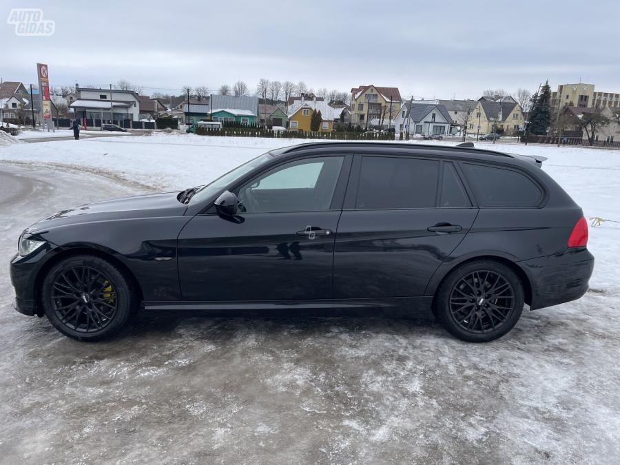 Melns BMW 318 2011 Alīta, ar dzinēja tilpumu 1.80 L un nobraukumu 320 tūkst. km par 4400 €, foto 5 vietnē AUTOMOTO.COM.LV