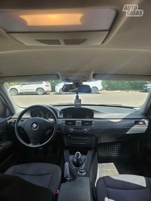 Melns BMW 318 2011 Viļņa, ar dzinēja tilpumu 2.00 L un nobraukumu 362 tūkst. km par 3800 €, foto 6 vietnē AUTOMOTO.COM.LV