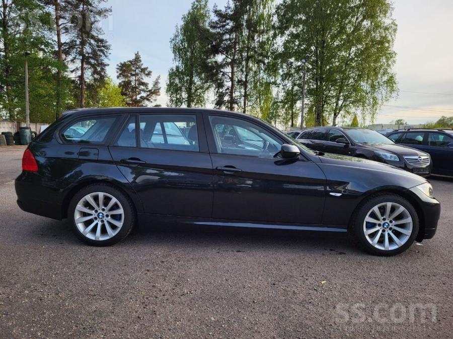 Melns BMW 318 2011 Rīga, ar dzinēja tilpumu 2.00 L un nobraukumu 0 tūkst. km par 4990 €, foto 5 vietnē AUTOMOTO.COM.LV