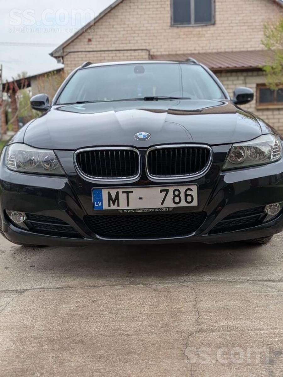 Melns BMW 318 2011 Aizkraukle, ar dzinēja tilpumu 2.00 L un nobraukumu 270 tūkst. km par 3750 €, foto 1 vietnē AUTOMOTO.COM.LV