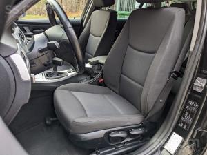 Black BMW 318 2011 in Jurmala, with an engine capacity of 2.00 L and mileage of 290 thousand km for 4250 €, photo 7 on AUTOMOTO.COM.LV