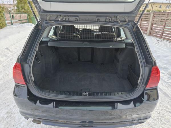 Melns BMW 318 2011 Rīga, ar dzinēja tilpumu 2.00 L un nobraukumu 331 tūkst. km par 4600 €, foto 9 vietnē AUTOMOTO.COM.LV