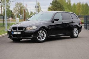 Melns BMW 318 2011 Jelgava, ar dzinēja tilpumu 2.00 L un nobraukumu 412 tūkst. km par 4450 €, foto  vietnē AUTOMOTO.COM.LV