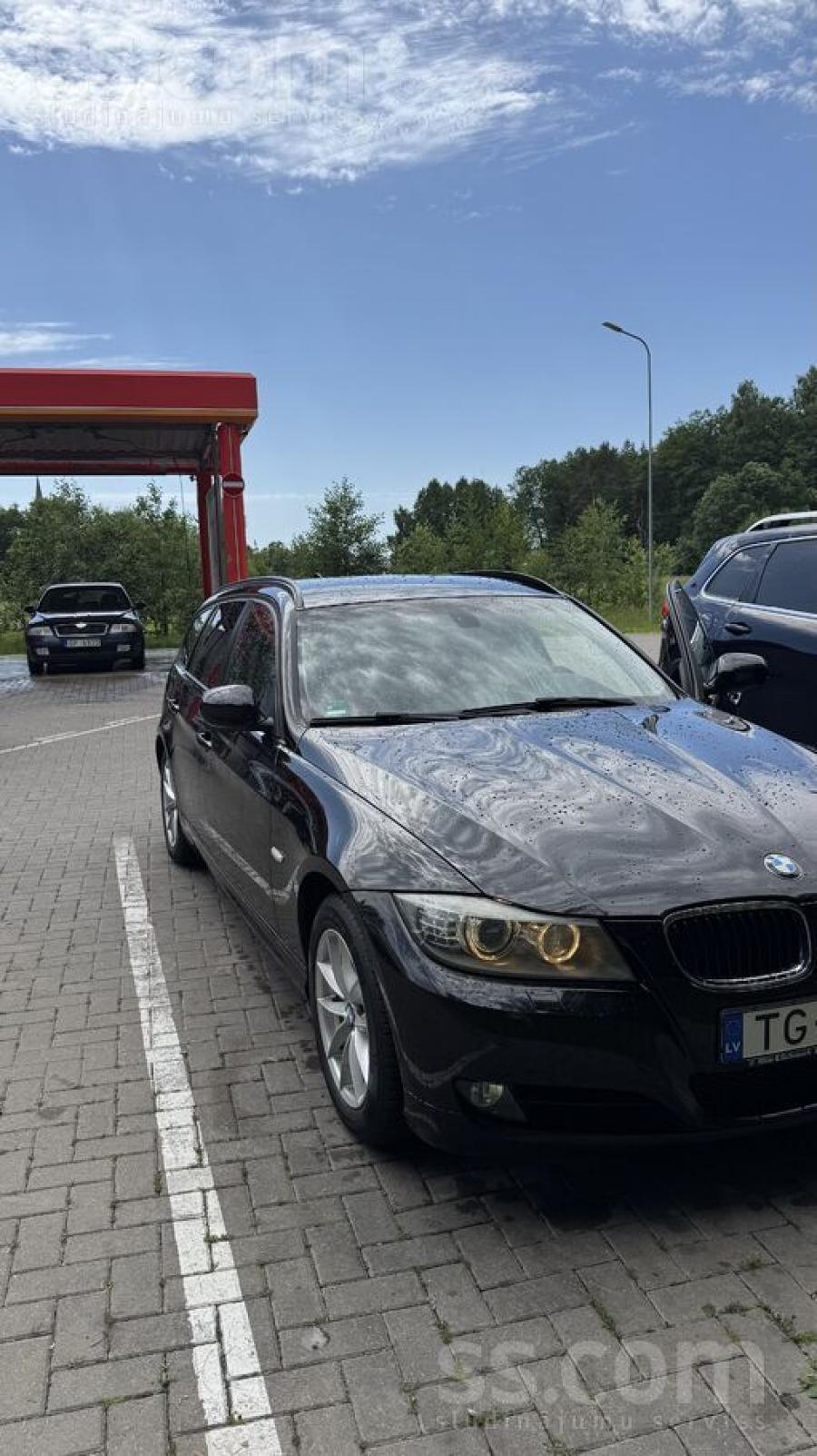 Melns BMW 318 2011 Rīga, ar dzinēja tilpumu 2.00 L un nobraukumu 296 tūkst. km par 6100 €, foto 4 vietnē AUTOMOTO.COM.LV