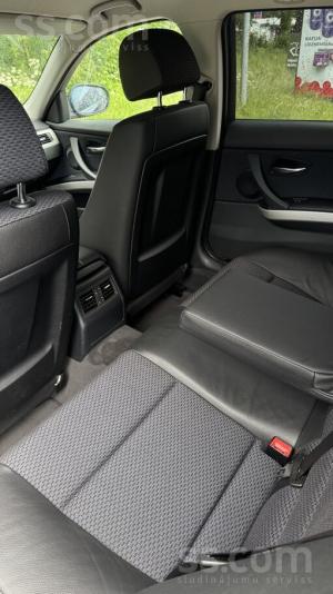 Melns BMW 318 2011 Rīga, ar dzinēja tilpumu 2.00 L un nobraukumu 296 tūkst. km par 6100 €, foto 11 vietnē AUTOMOTO.COM.LV