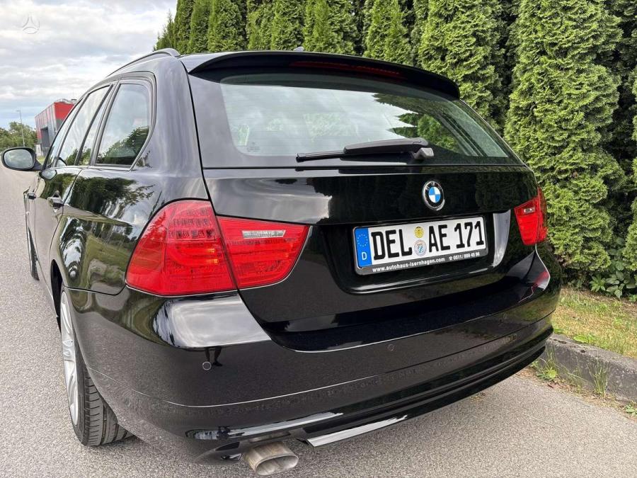 Black BMW 318 2011 in Panevezys, with an engine capacity of 2.00 L and mileage of 284 thousand km for 4350 €, photo 13 on AUTOMOTO.COM.LV