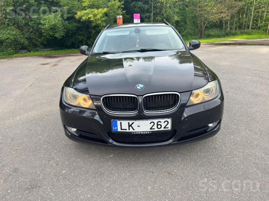 Melns BMW 318 2011 Cēsis, ar dzinēja tilpumu 2.00 L un nobraukumu 339 tūkst. km par 4400 €, foto 3 vietnē AUTOMOTO.COM.LV