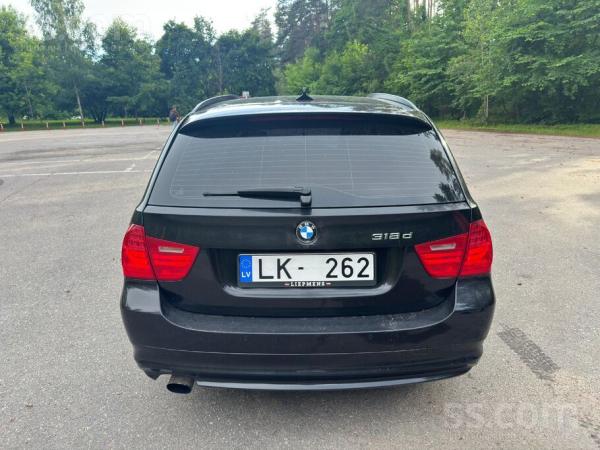 Melns BMW 318 2011 Cēsis, ar dzinēja tilpumu 2.00 L un nobraukumu 339 tūkst. km par 4400 €, foto 6 vietnē AUTOMOTO.COM.LV