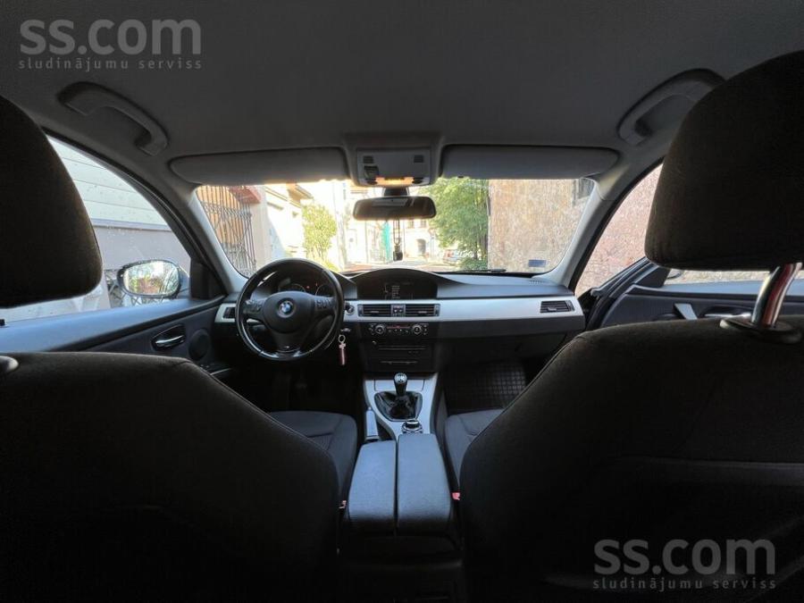 Melns BMW 318 2011 Cēsis, ar dzinēja tilpumu 2.00 L un nobraukumu 339 tūkst. km par 4400 €, foto 10 vietnē AUTOMOTO.COM.LV