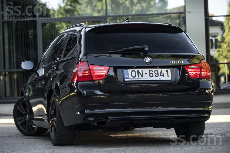 Black BMW 318 2011 in Tukums, with an engine capacity of 2.00 L and mileage of 324 thousand km for 5550 €, photo 5 on AUTOMOTO.COM.LV