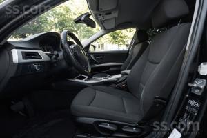 Black BMW 318 2011 in Tukums, with an engine capacity of 2.00 L and mileage of 324 thousand km for 5550 €, photo 13 on AUTOMOTO.COM.LV