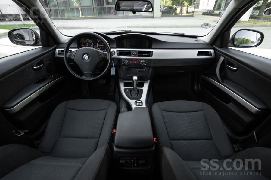 Black BMW 318 2011 in Tukums, with an engine capacity of 2.00 L and mileage of 324 thousand km for 5550 €, photo 15 on AUTOMOTO.COM.LV