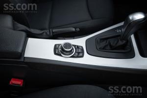 Black BMW 318 2011 in Tukums, with an engine capacity of 2.00 L and mileage of 324 thousand km for 5550 €, photo 21 on AUTOMOTO.COM.LV