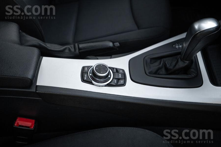 Black BMW 318 2011 in Tukums, with an engine capacity of 2.00 L and mileage of 324 thousand km for 5550 €, photo 21 on AUTOMOTO.COM.LV