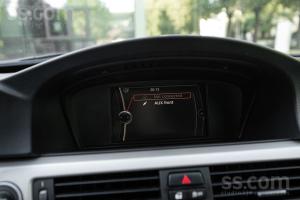 Black BMW 318 2011 in Tukums, with an engine capacity of 2.00 L and mileage of 324 thousand km for 5550 €, photo 23 on AUTOMOTO.COM.LV