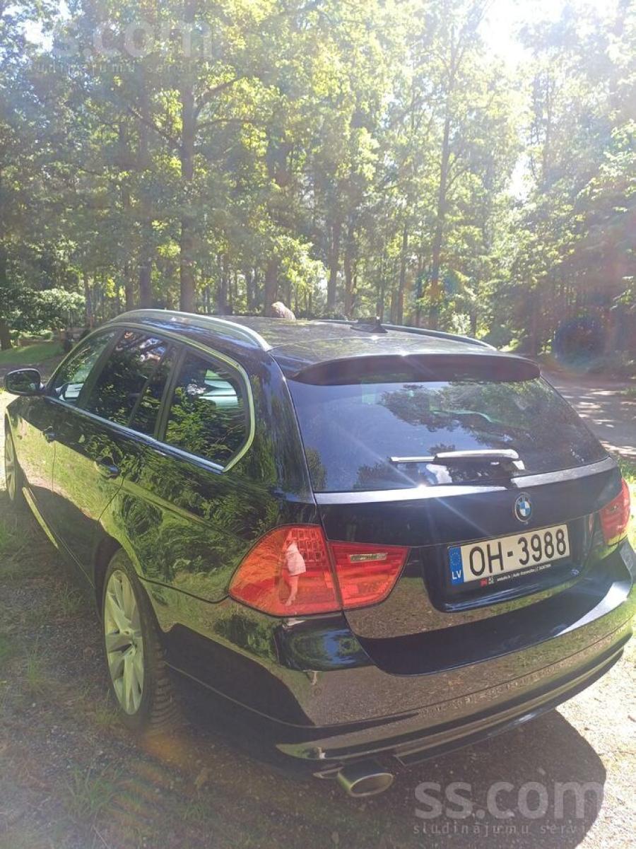 Black BMW 318 2011 in Ogre, with an engine capacity of 2.00 L and mileage of 268 thousand km for 5150 €, photo 15 on AUTOMOTO.COM.LV