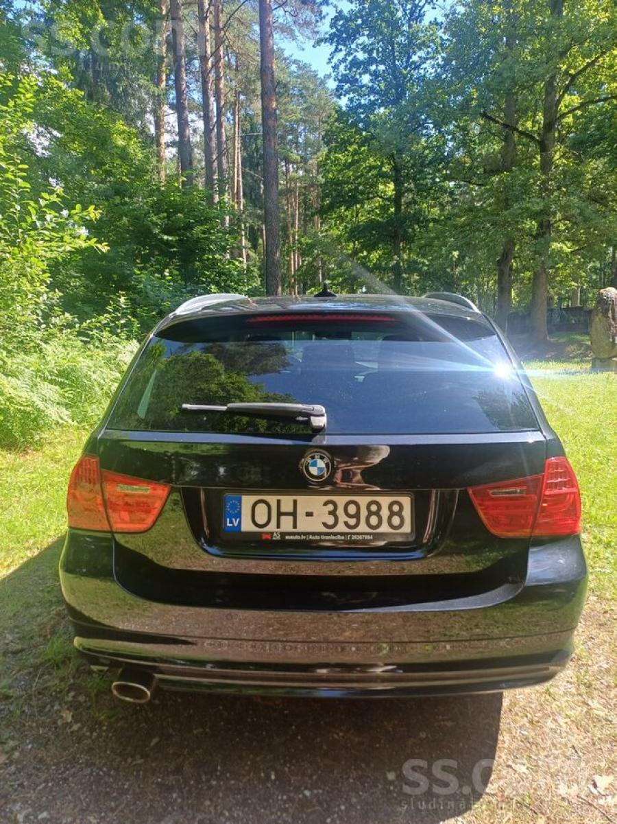 Black BMW 318 2011 in Ogre, with an engine capacity of 2.00 L and mileage of 268 thousand km for 5150 €, photo 18 on AUTOMOTO.COM.LV
