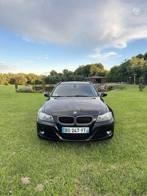 Black BMW 318 2011 in Taurage, with an engine capacity of 2.00 L and mileage of 300 thousand km for 3350 €, photo 6 on AUTOMOTO.COM.LV