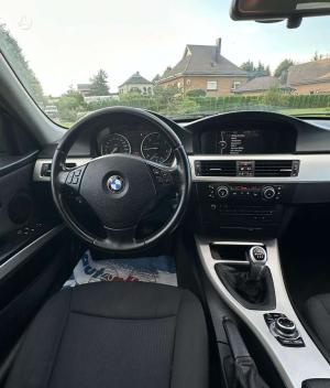 Black BMW 318 2011 in Taurage, with an engine capacity of 2.00 L and mileage of 300 thousand km for 3350 €, photo 17 on AUTOMOTO.COM.LV