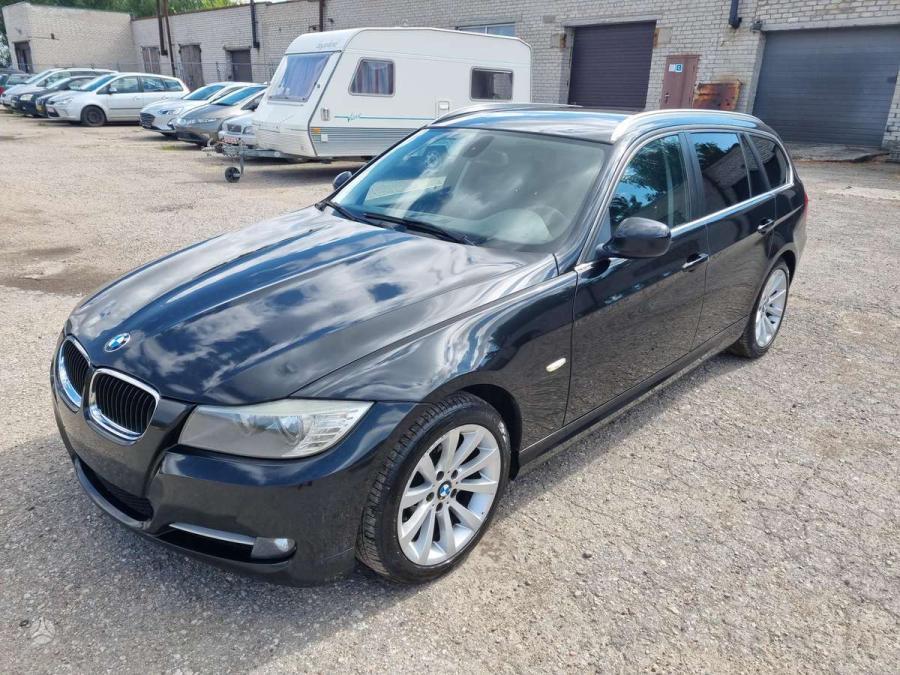 Melns BMW 318 2011 Pakruojis, ar dzinēja tilpumu 2.00 L un nobraukumu 263 tūkst. km par 3750 €, foto 1 vietnē AUTOMOTO.COM.LV