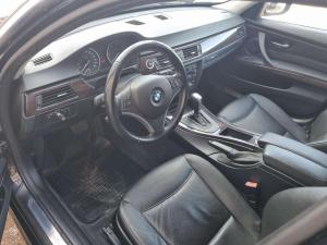 Melns BMW 318 2011 Pakruojis, ar dzinēja tilpumu 2.00 L un nobraukumu 263 tūkst. km par 3750 €, foto 14 vietnē AUTOMOTO.COM.LV