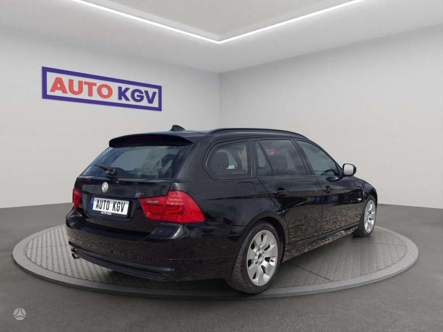 Melns BMW 318 2011 Kauņa, ar dzinēja tilpumu 2.00 L un nobraukumu 376 tūkst. km par 4999 €, foto 6 vietnē AUTOMOTO.COM.LV
