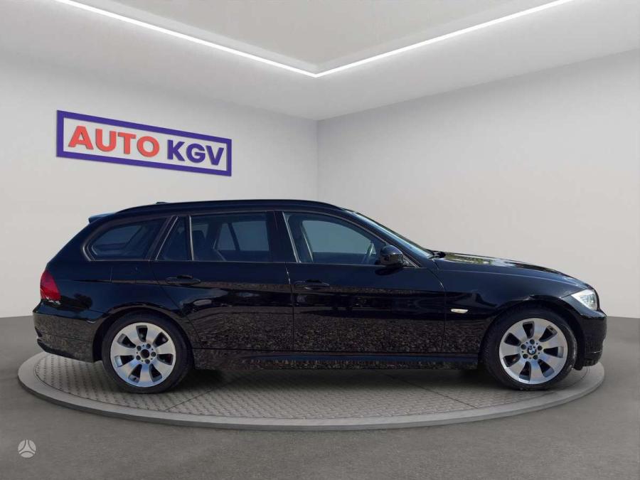 Melns BMW 318 2011 Kauņa, ar dzinēja tilpumu 2.00 L un nobraukumu 376 tūkst. km par 4999 €, foto 7 vietnē AUTOMOTO.COM.LV