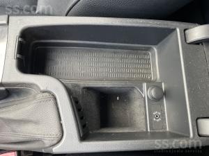 Black BMW 318 2011 in Riga, with an engine capacity of 2.00 L and mileage of 263 thousand km for 5200 €, photo 21 on AUTOMOTO.COM.LV