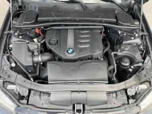 Black BMW 318 2011 in Riga, with an engine capacity of 2.00 L and mileage of 263 thousand km for 5200 €, photo 35 on AUTOMOTO.COM.LV