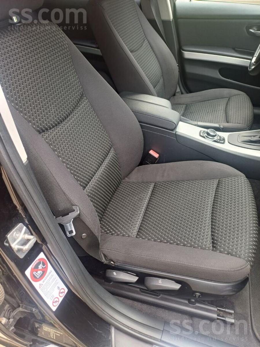 Black BMW 318 2011 in Ogre, with an engine capacity of 2.00 L and mileage of 273 thousand km for 5055 €, photo 17 on AUTOMOTO.COM.LV