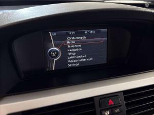 Black BMW 318 2011 in Kaunas, with an engine capacity of 2.00 L and mileage of 376 thousand km for 4999 €, photo 18 on AUTOMOTO.COM.LV