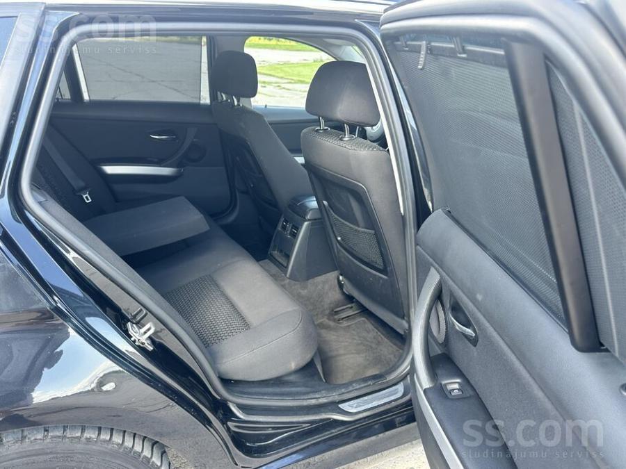 Melns BMW 318 2011 Rīga, ar dzinēja tilpumu 2.00 L un nobraukumu 274 tūkst. km par 5399 €, foto 20 vietnē AUTOMOTO.COM.LV