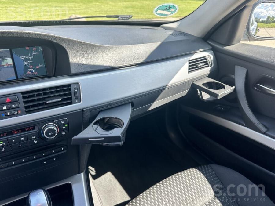 Melns BMW 318 2011 Rīga, ar dzinēja tilpumu 2.00 L un nobraukumu 274 tūkst. km par 5399 €, foto 24 vietnē AUTOMOTO.COM.LV