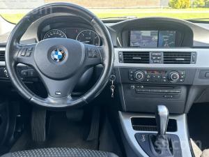 Melns BMW 318 2011 Rīga, ar dzinēja tilpumu 2.00 L un nobraukumu 274 tūkst. km par 5399 €, foto 26 vietnē AUTOMOTO.COM.LV