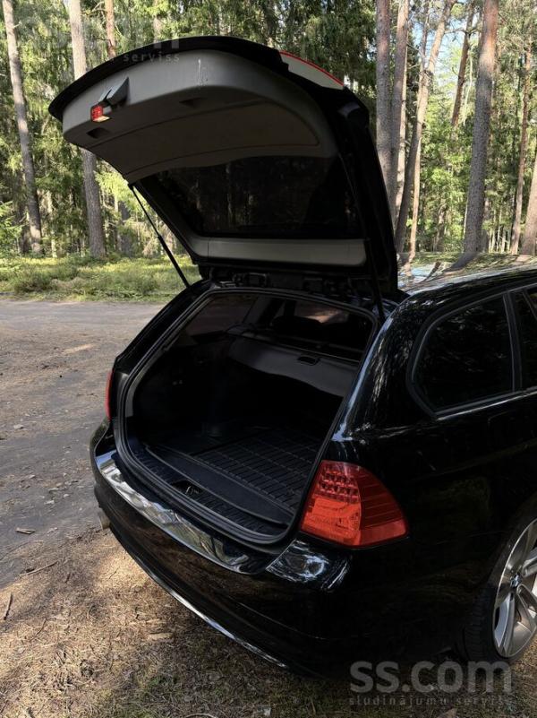 Melns BMW 318 2011 Valmiera, ar dzinēja tilpumu 2.00 L un nobraukumu 348 tūkst. km par 5900 €, foto 10 vietnē AUTOMOTO.COM.LV