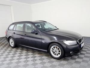 Черный БМВ 318 2011 в Таллин, объемом двигателя 2.00 л и пробегом 482 тыс. км за 1899 €, фото  на AUTOMOTO.COM.LV