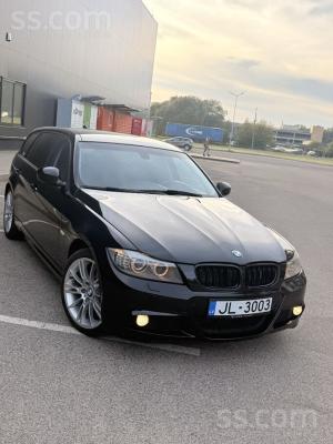 Melns BMW 318 2011 Rīga, ar dzinēja tilpumu 2.00 L un nobraukumu 249 tūkst. km par 5700 €, foto  vietnē AUTOMOTO.COM.LV