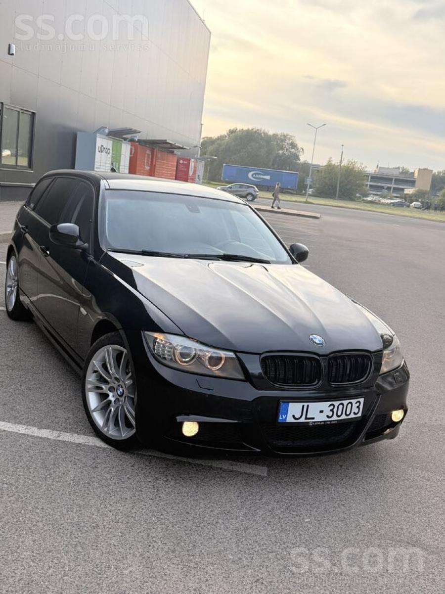 Melns BMW 318 2011 Rīga, ar dzinēja tilpumu 2.00 L un nobraukumu 249 tūkst. km par 5700 €, foto 1 vietnē AUTOMOTO.COM.LV