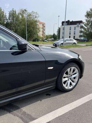 Черный БМВ 318 2011 в Вильнюс, объемом двигателя 2.00 л и пробегом 356 тыс. км за 3100 €, фото 8 на AUTOMOTO.COM.LV