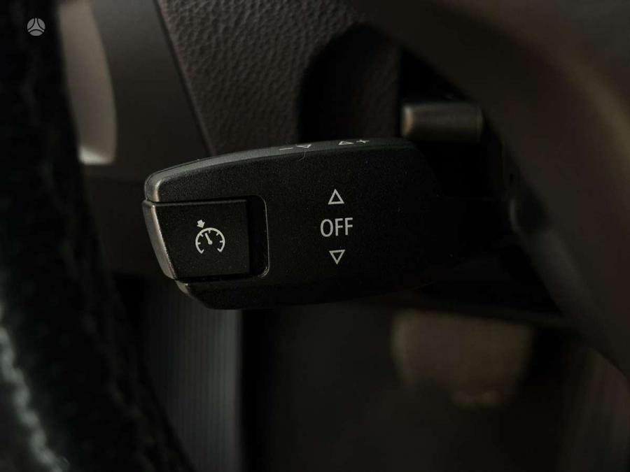 Black BMW 318 2011 in Kaunas, with an engine capacity of 2.00 L and mileage of 376 thousand km for 4999 €, photo 19 on AUTOMOTO.COM.LV