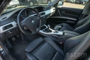 Black BMW 318 2012 in Liepaja, with an engine capacity of 2.00 L and mileage of 266 thousand km for 6450 €, photo 8 on AUTOMOTO.COM.LV