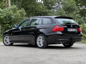 Black BMW 318 2012 in Jelgava, with an engine capacity of 2.00 L and mileage of 269 thousand km for 1450 €, photo 4 on AUTOMOTO.COM.LV