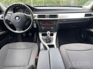 Black BMW 318 2012 in Jelgava, with an engine capacity of 2.00 L and mileage of 269 thousand km for 1450 €, photo 17 on AUTOMOTO.COM.LV